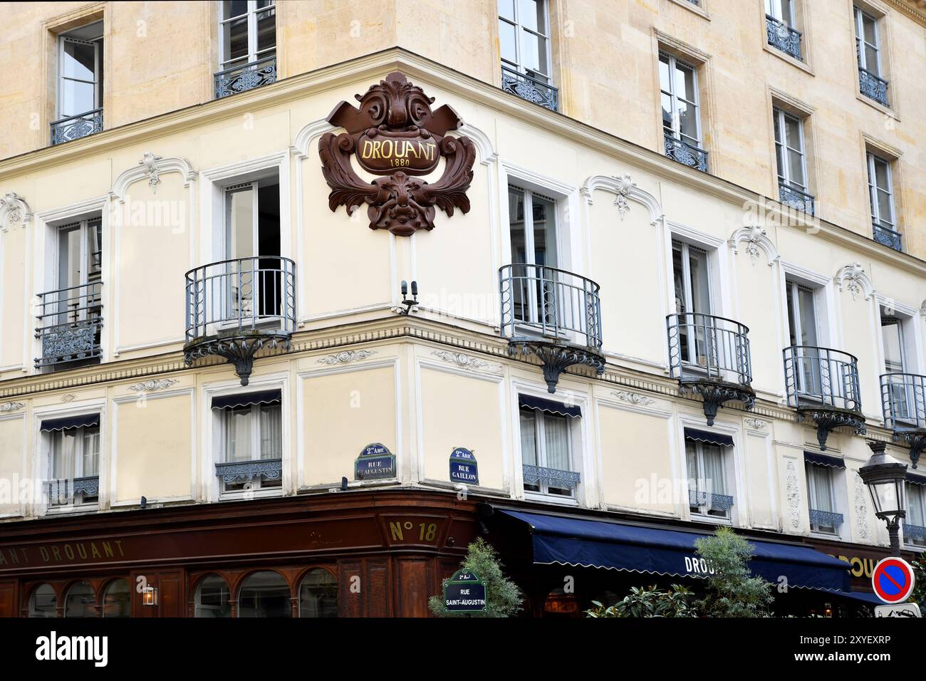 Drouant paris hi-res stock photography and images - Alamy