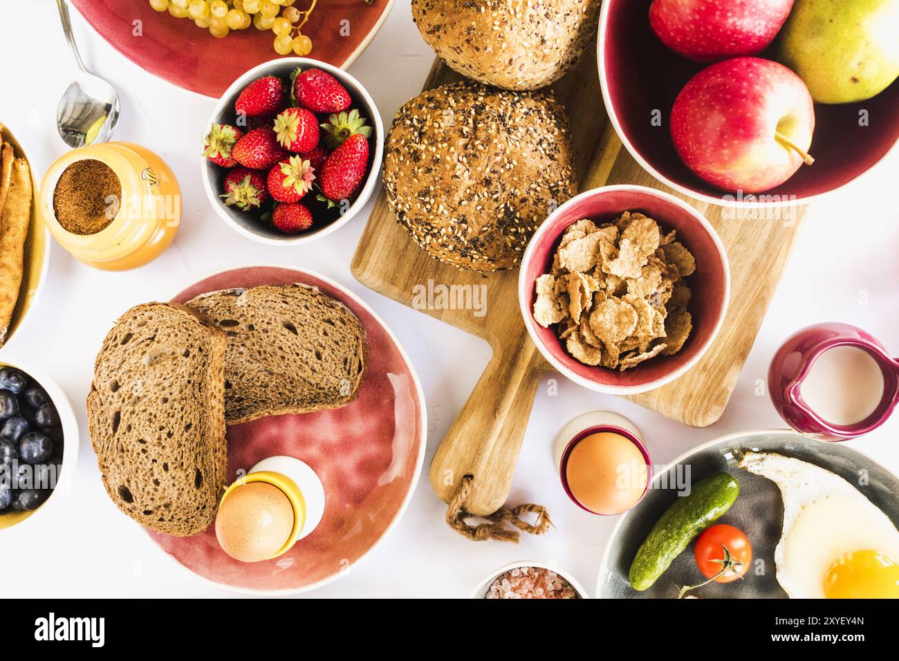 Cutout people overview hi-res stock photography and images - Alamy