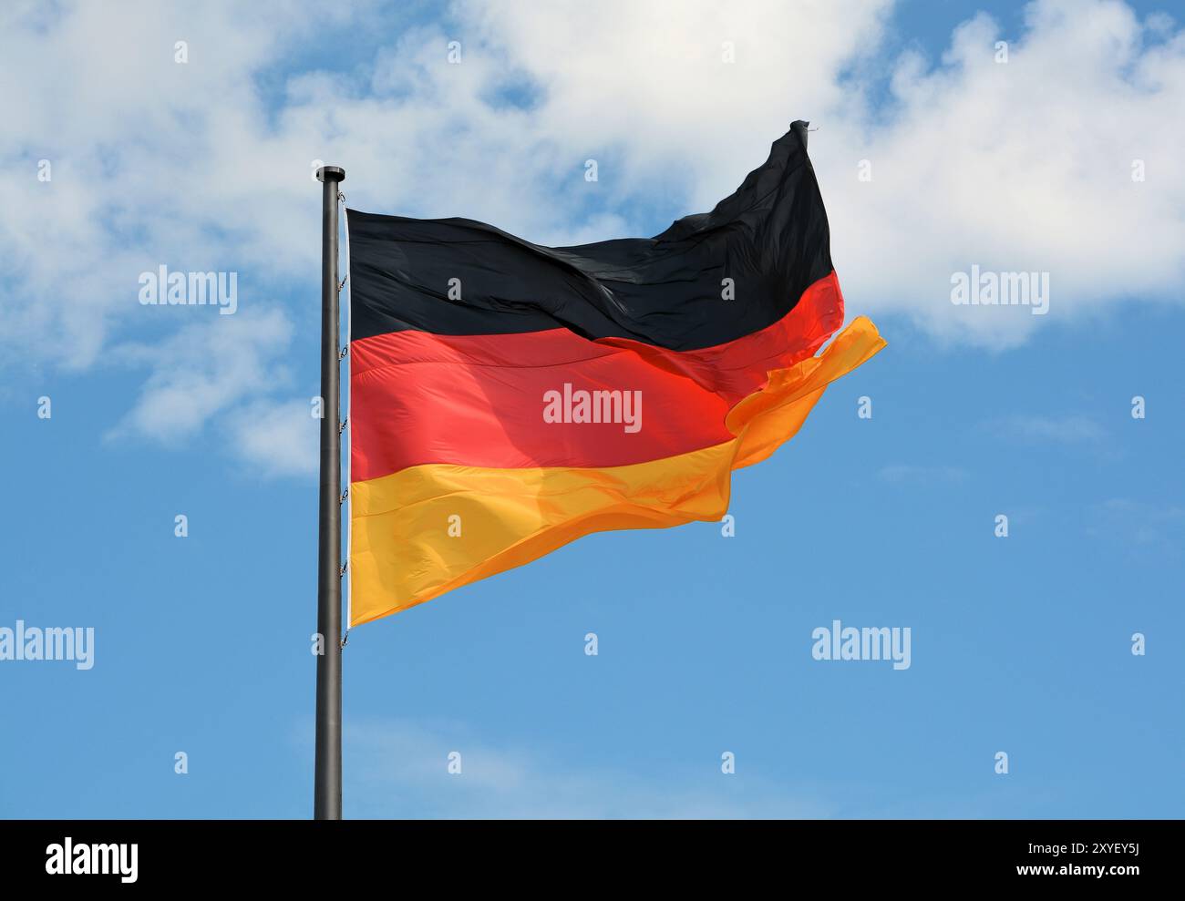 Flagpole display hi-res stock photography and images - Alamy