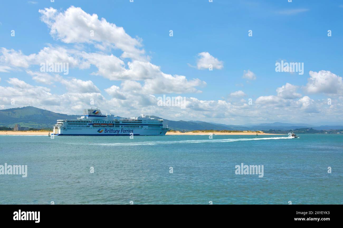 Brittany Ferries RoRo ferry Pont Aven in the bay arriving to the port ...