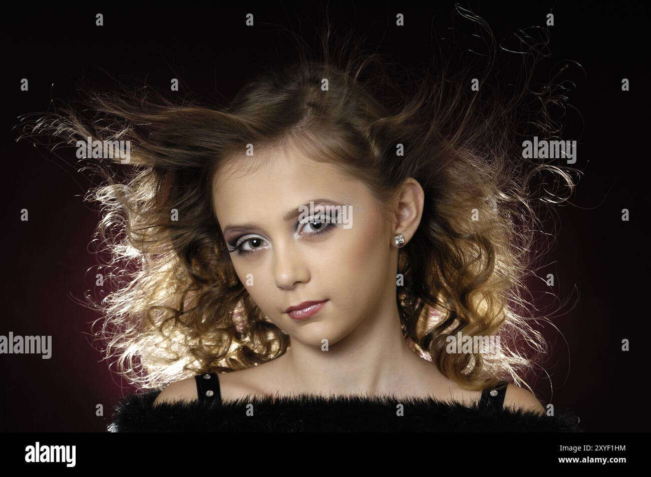 Artistic hairstyles hi-res stock photography and images - Alamy