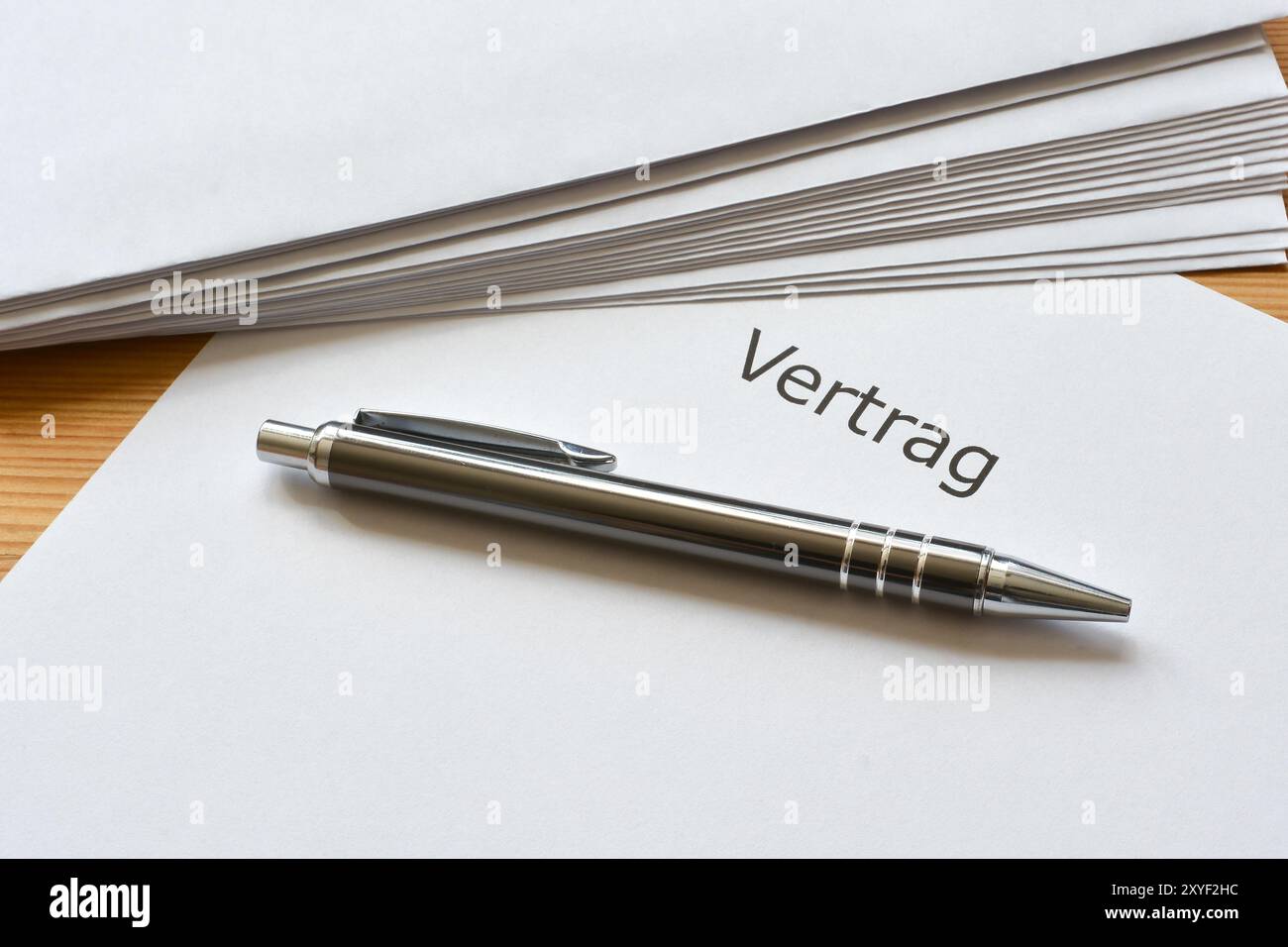 Office desktop paper sale hi-res stock photography and images - Alamy