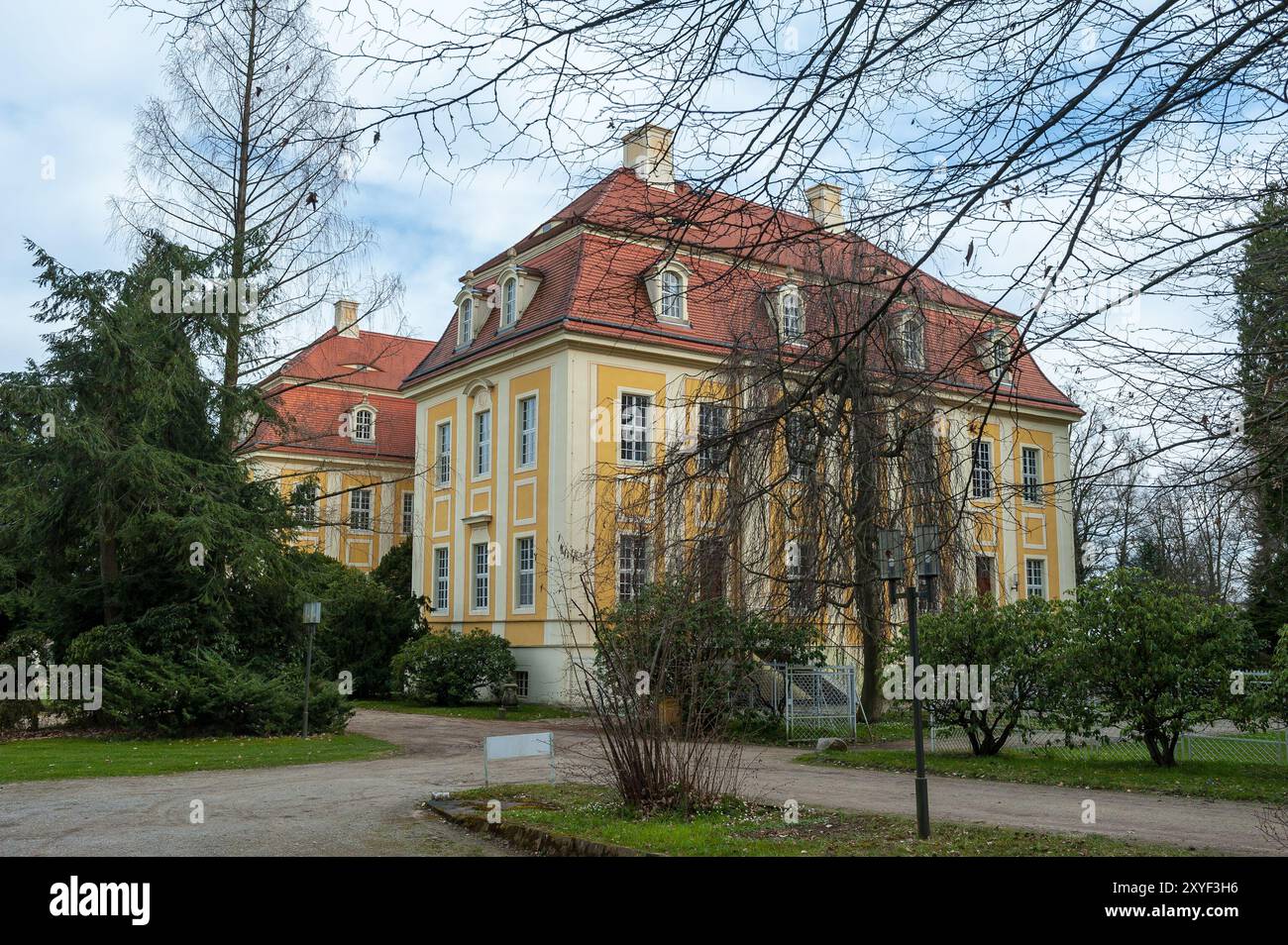 Rammenau Castle, Bautzen District, Upper Lusatia, Saxony, Germany ...
