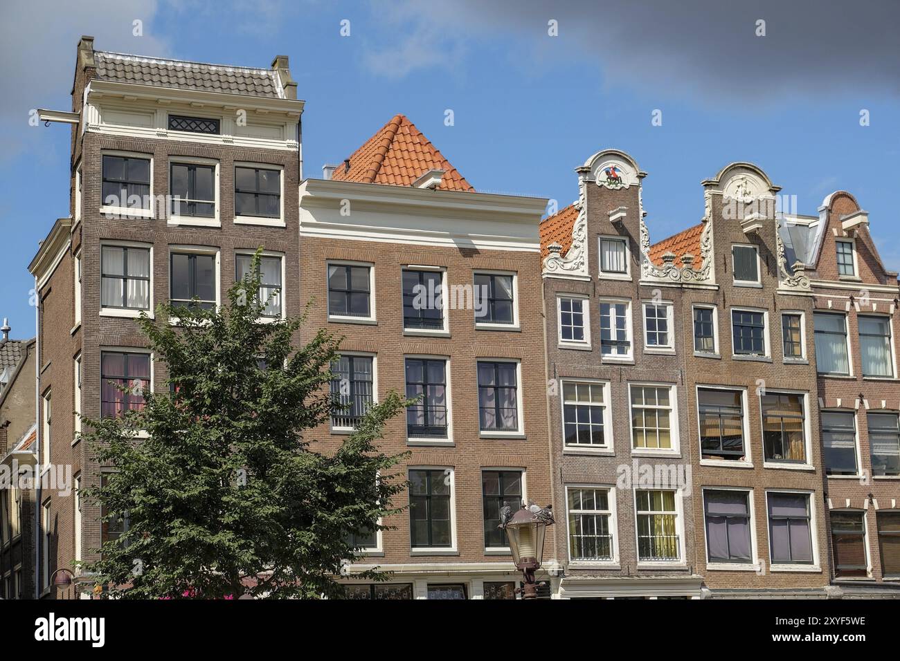 Distinctive roofs line hi-res stock photography and images - Alamy