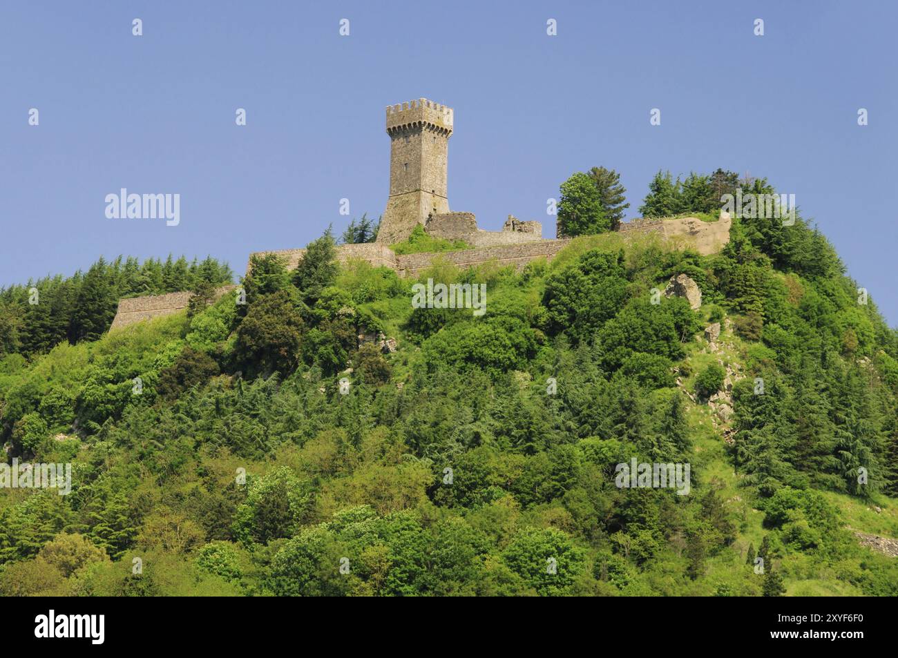Radicofani fortress and landscape hi-res stock photography and images ...