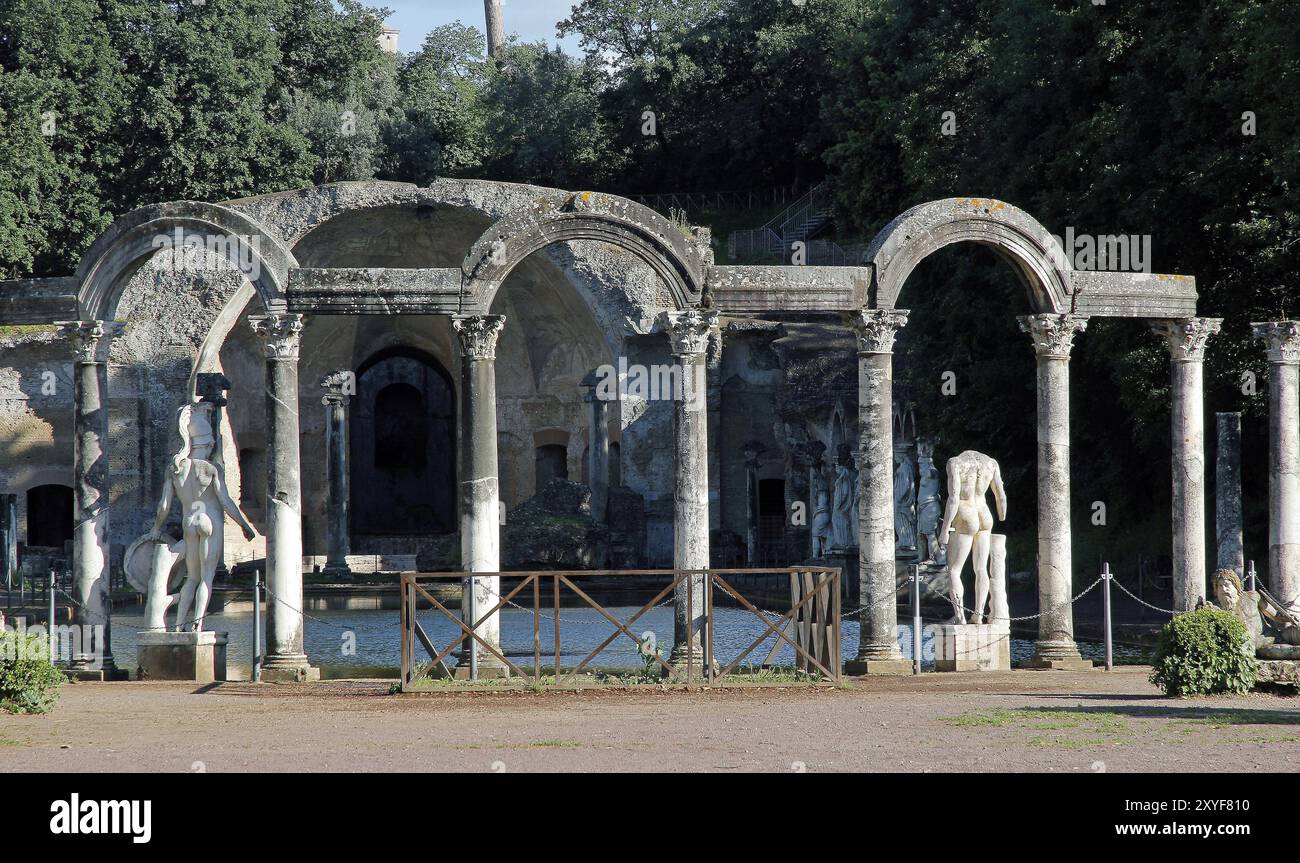 Columns and sculptures, Canopus, fragment Stock Photo - Alamy Columns and sculptures, Canopus, fragment Stock Photo - Alamy