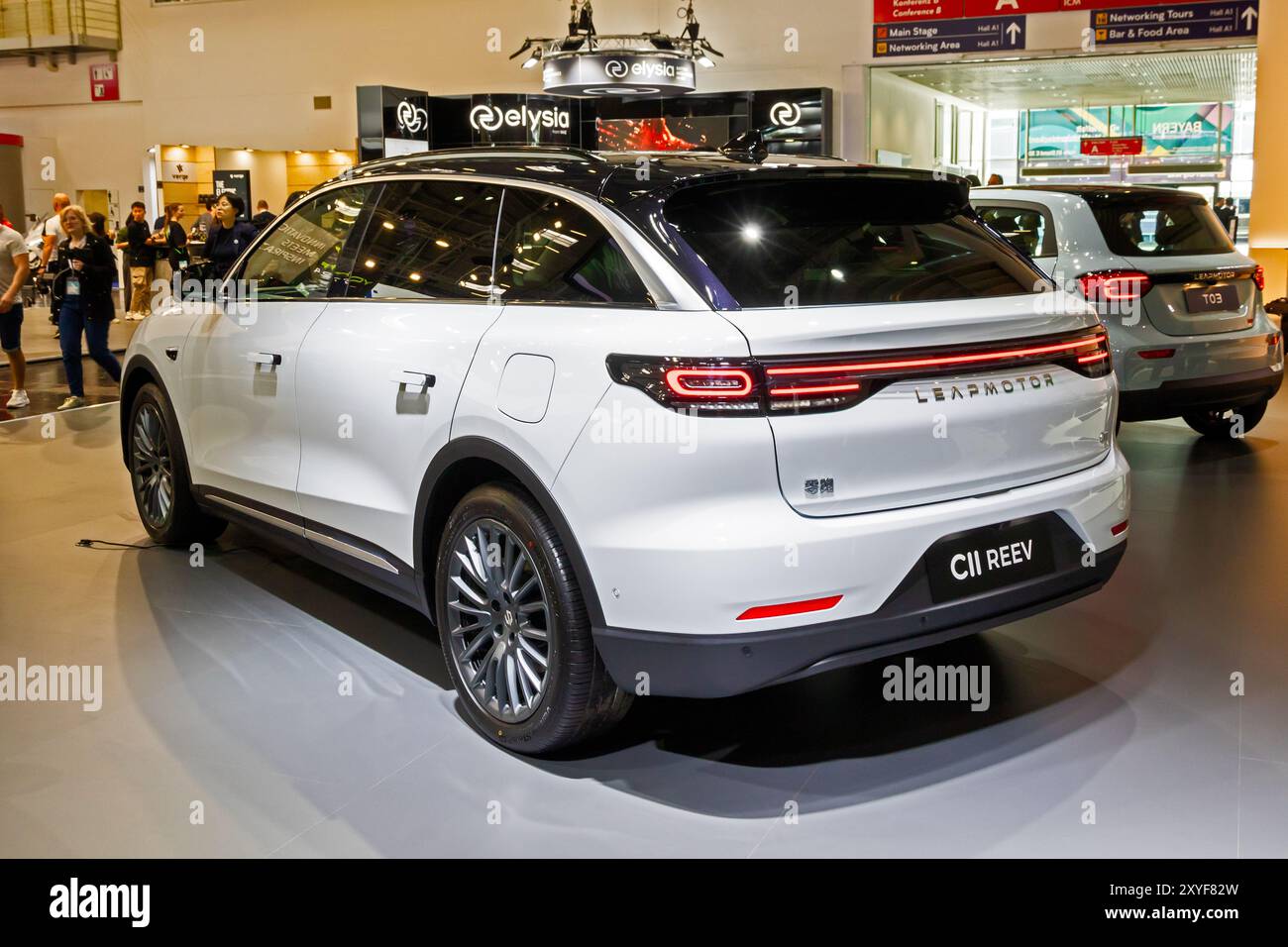 Leapmotor c11 hi-res stock photography and images - Alamy