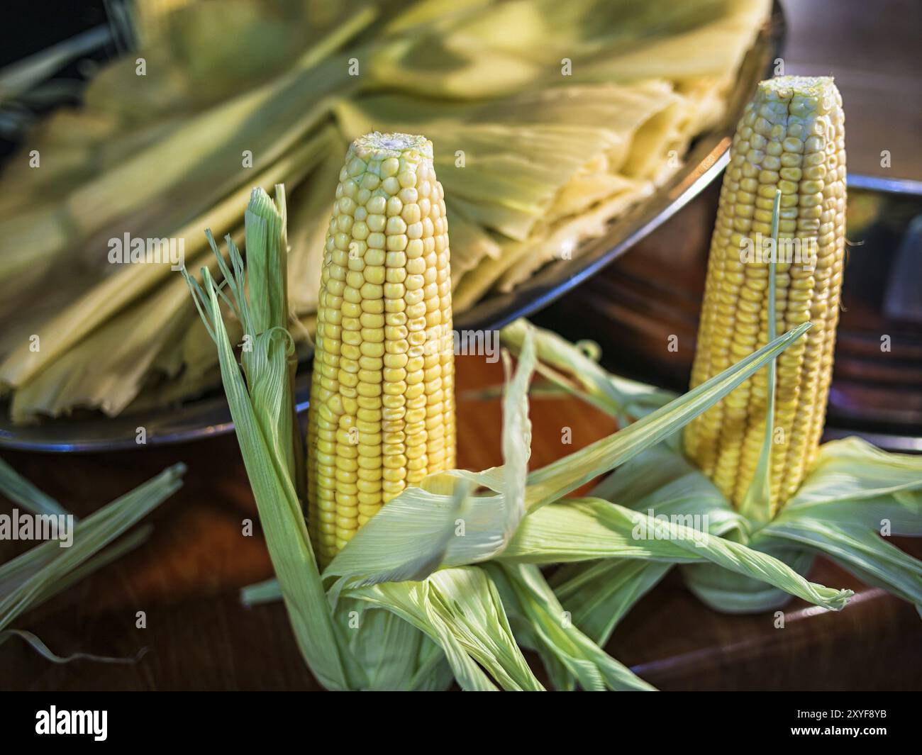 Corn on the corn cob Stock Photo - Alamy