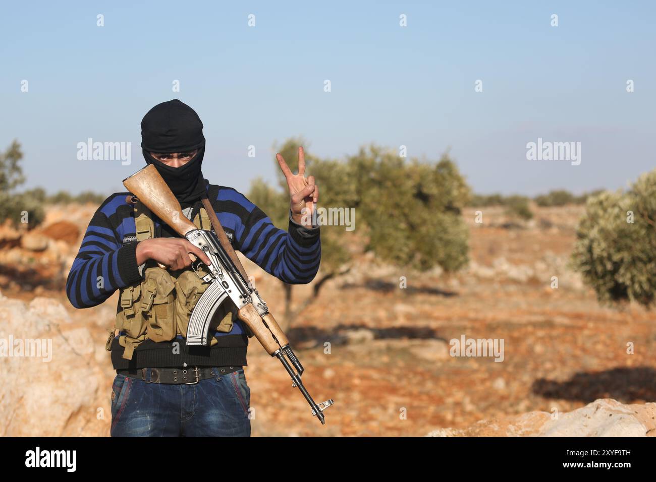 Free syrian army fighter hi-res stock photography and images - Alamy