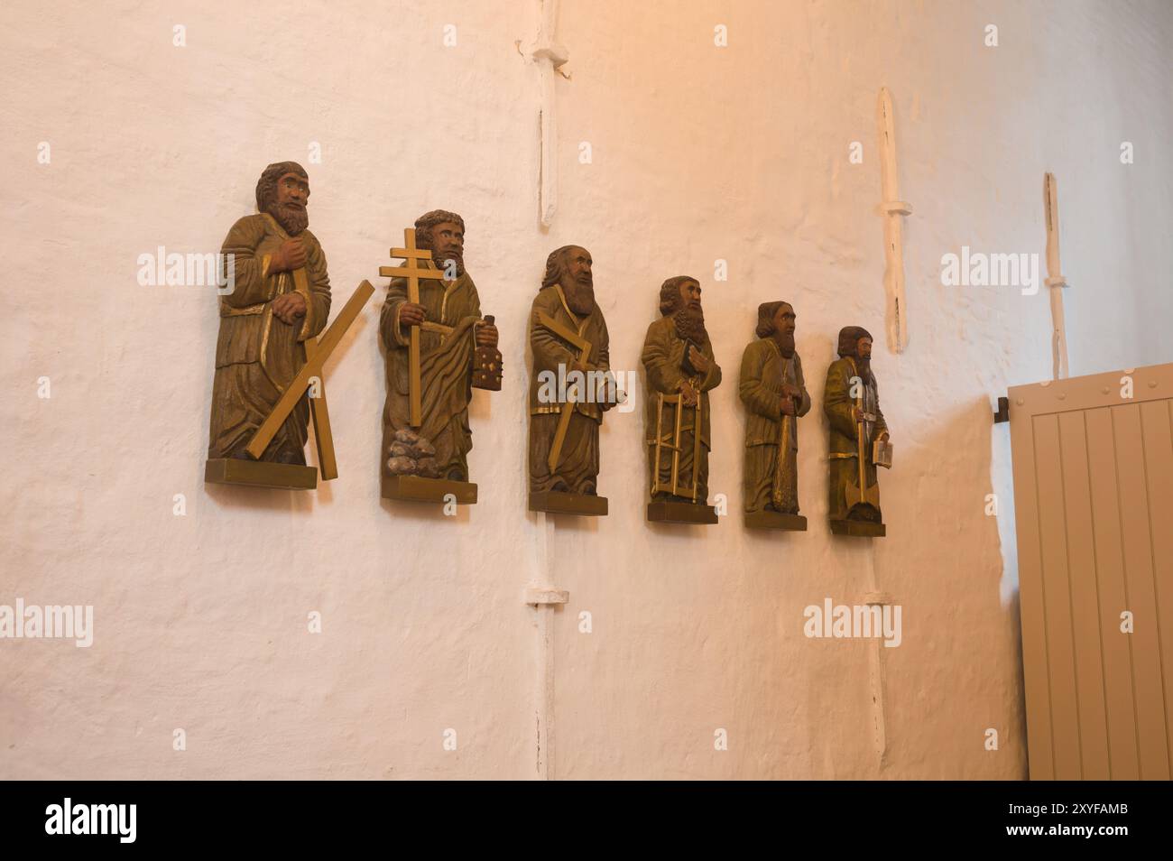 Six male figures hi-res stock photography and images - Alamy