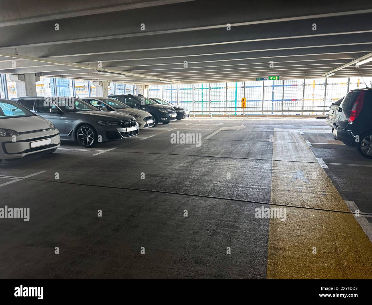 Garage complex in urban hi-res stock photography and images - Alamy