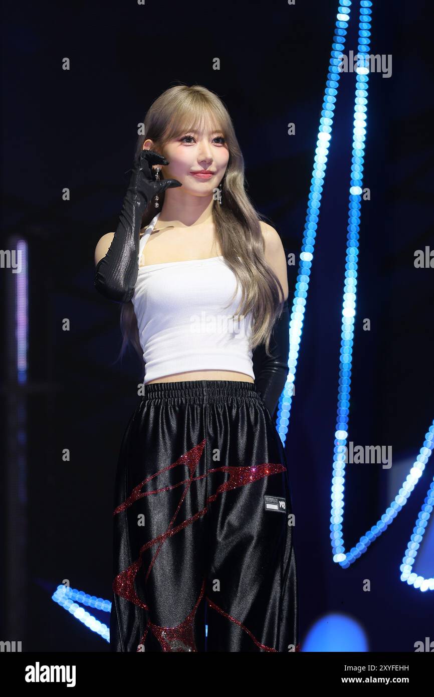 Seoul, South Korea. 29th Aug, 2024. Japanese singer Miyawaki Sakura ...