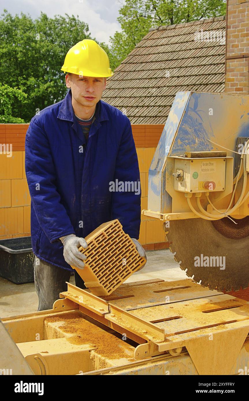 Stone saw, stone saw 08 Stock Photo - Alamy