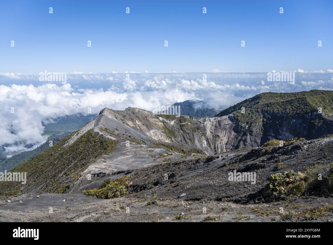 Irazu Volcano, Irazu Volcano National Park, Parque Nacional Volcan ...