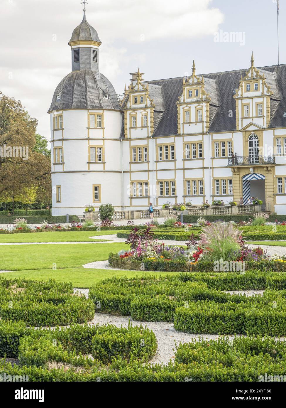 Historic castle with well-tended baroque garden and colourful ...