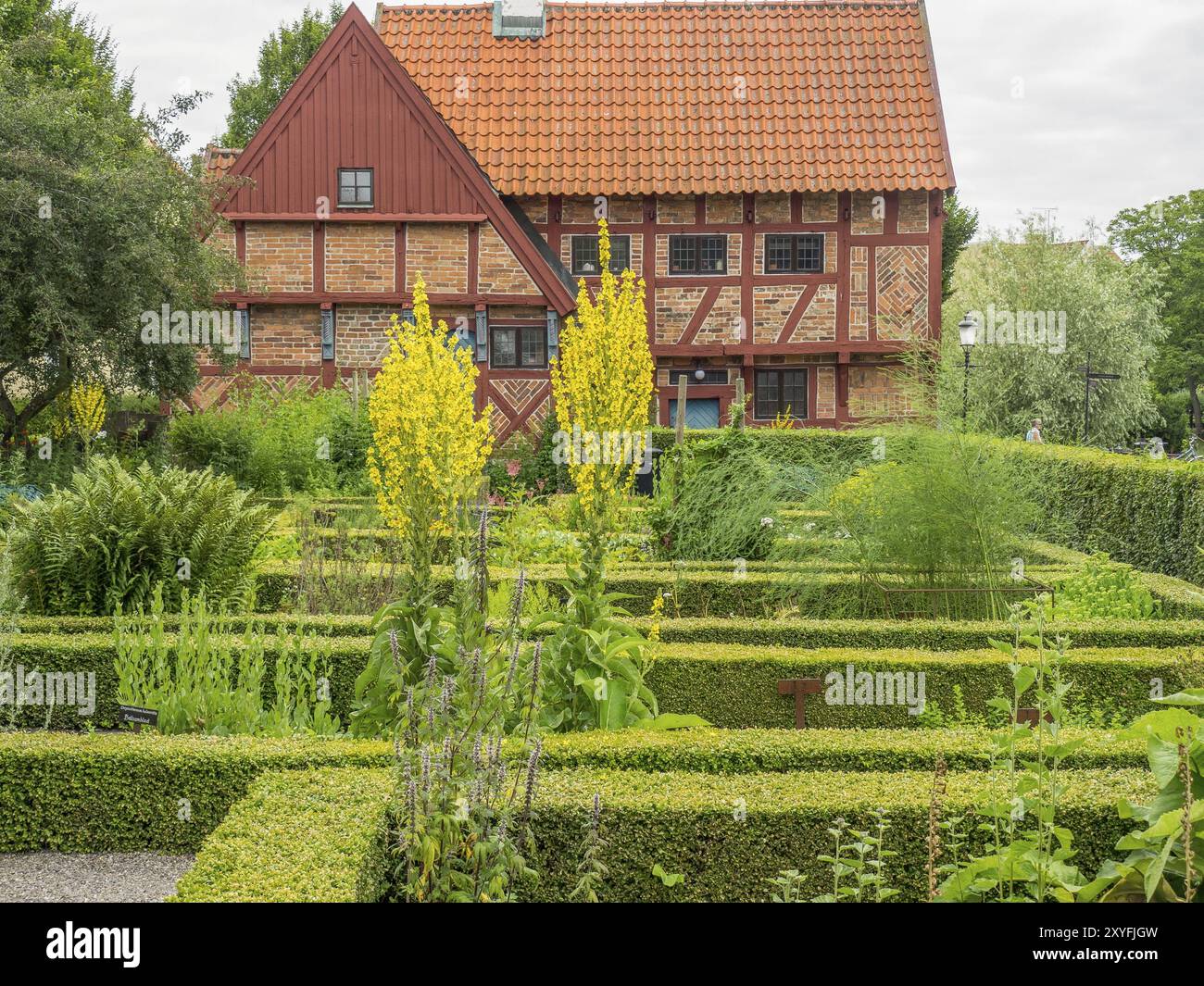 Neat well kept homes hi-res stock photography and images - Alamy