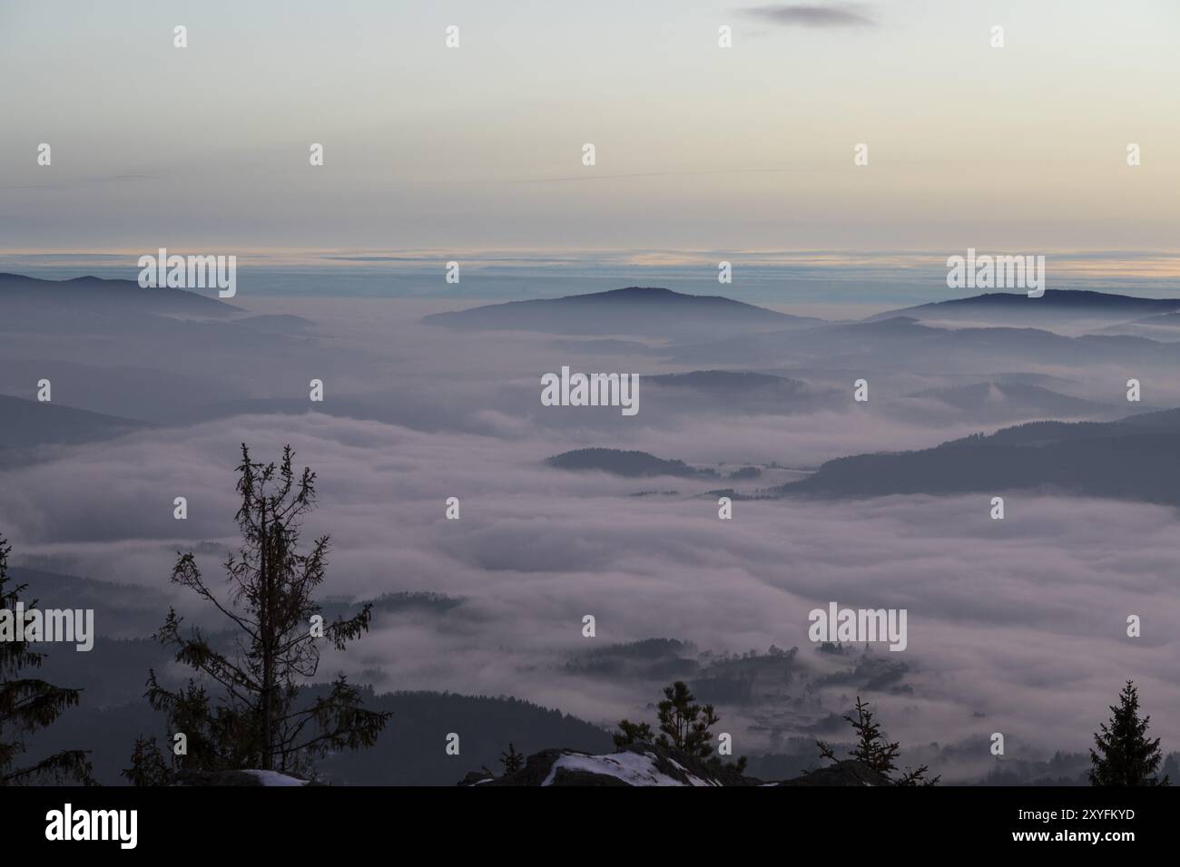 Atmospheric inversions hi-res stock photography and images - Alamy