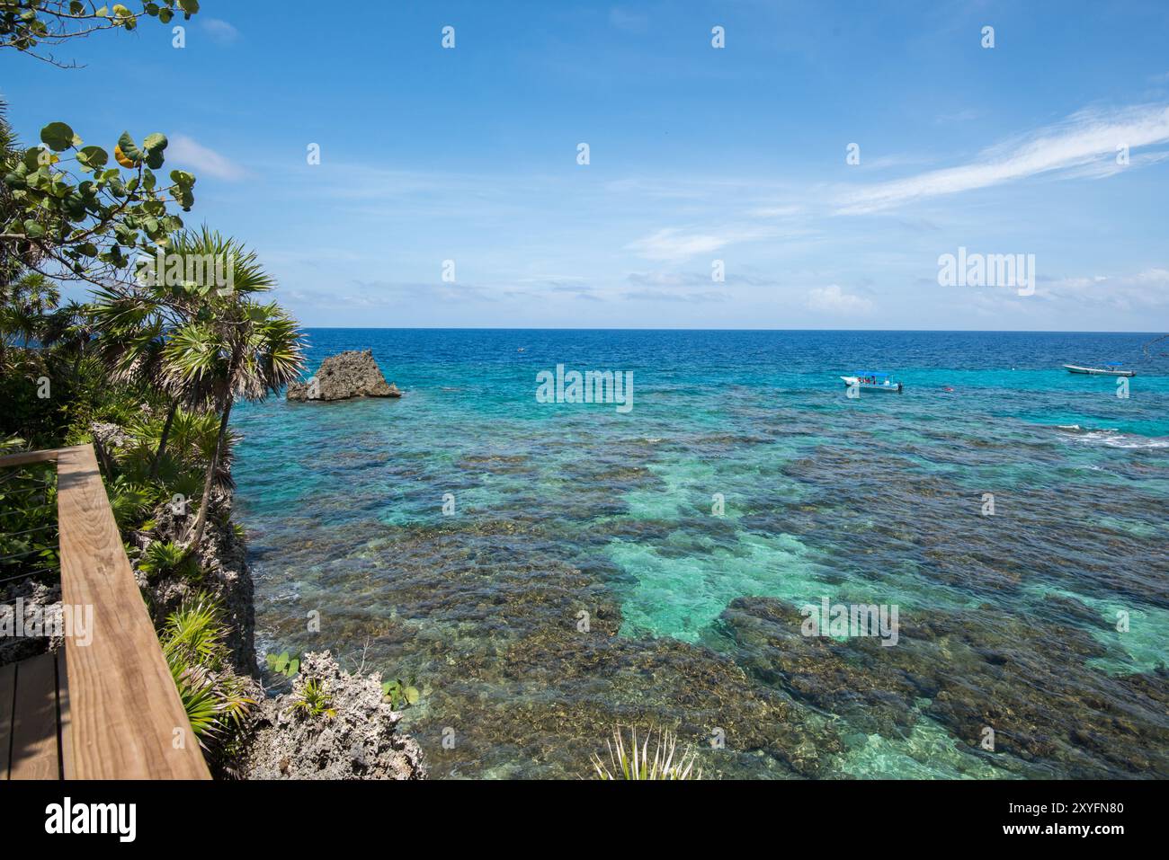 West Bay, Roatan Honduras Stock Photo - Alamy