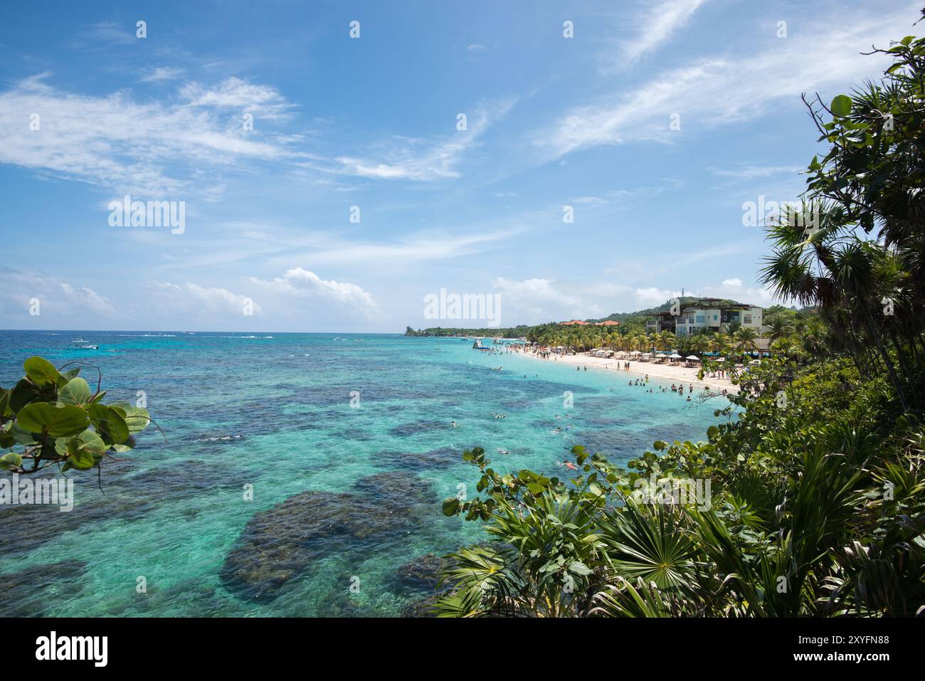 West Bay, Roatan Honduras Stock Photo - Alamy