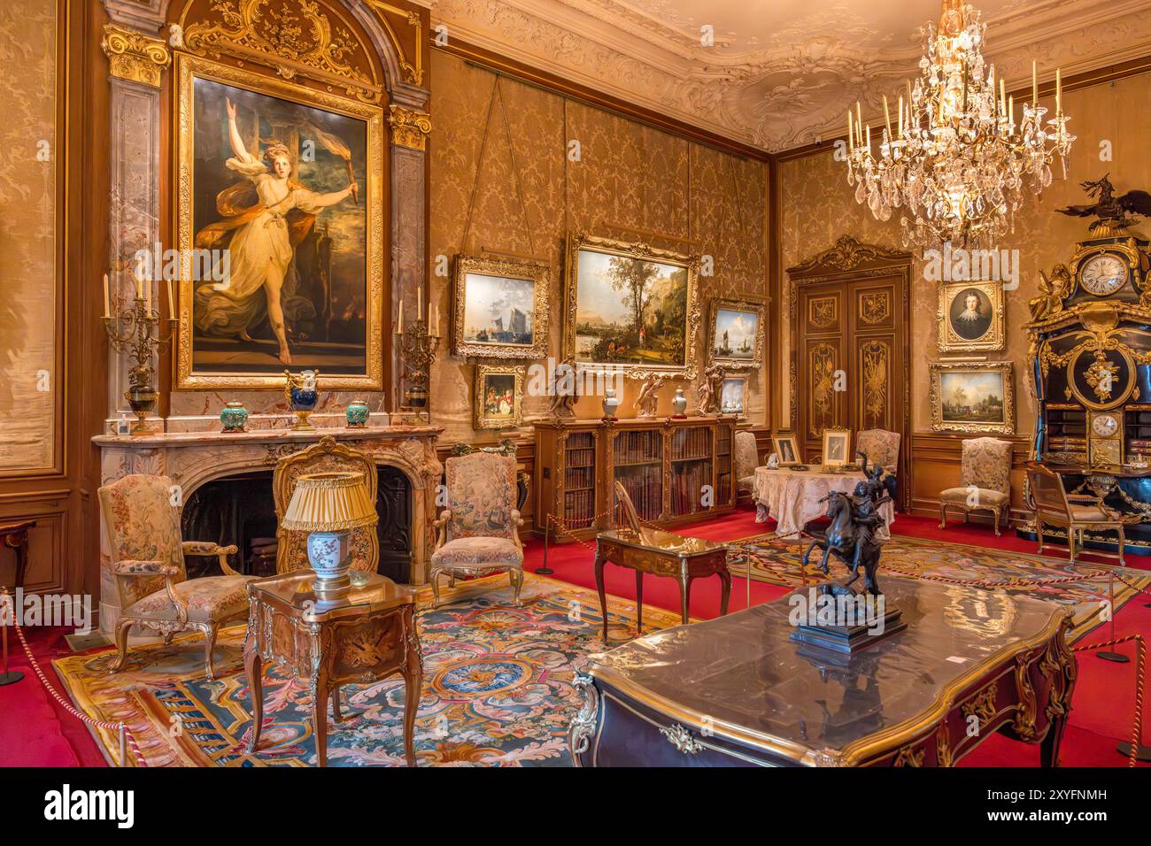 Waddesdon manor interior hi-res stock photography and images - Alamy