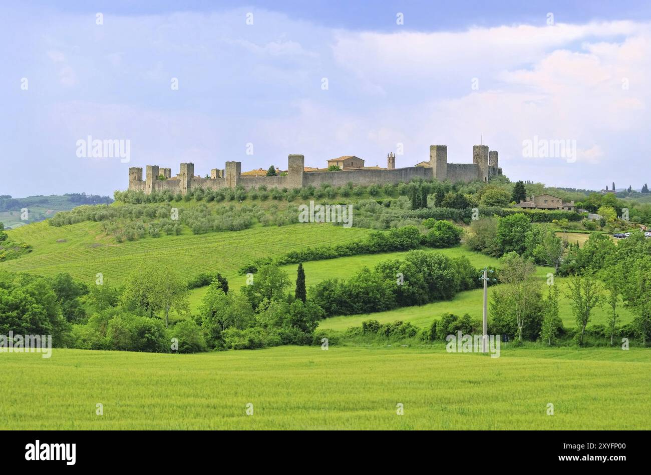 City walls monteriggioni village hi-res stock photography and images ...