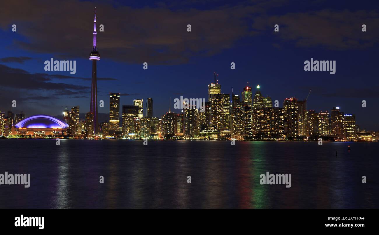 Toronto sights hi-res stock photography and images - Alamy