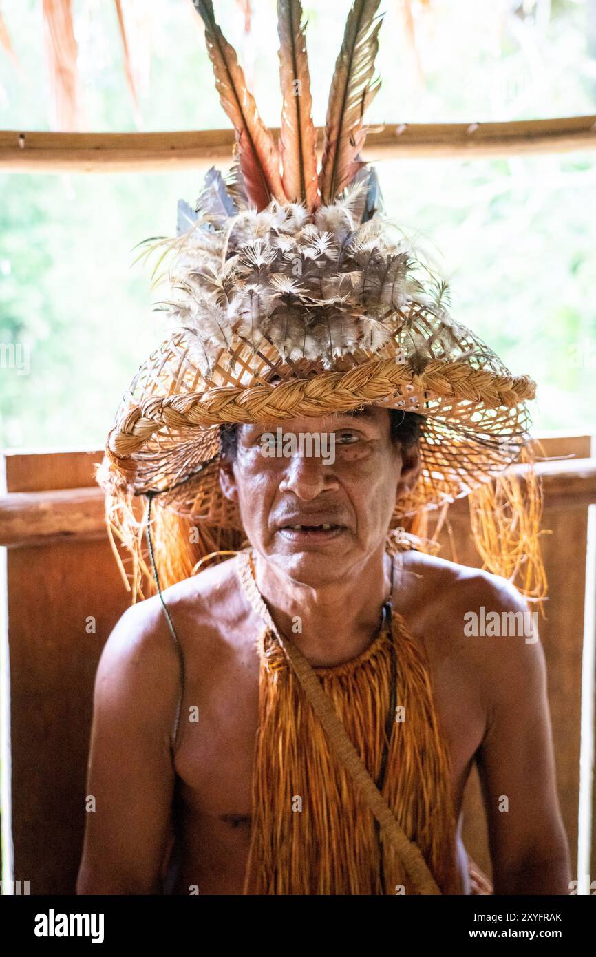 Amazon rainforest indigenous village hi-res stock photography and ...