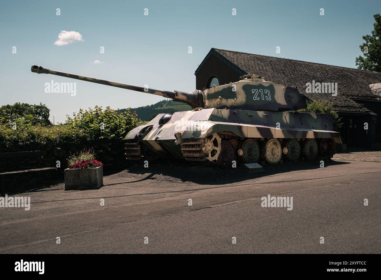 Tiger ii tank hi-res stock photography and images - Alamy