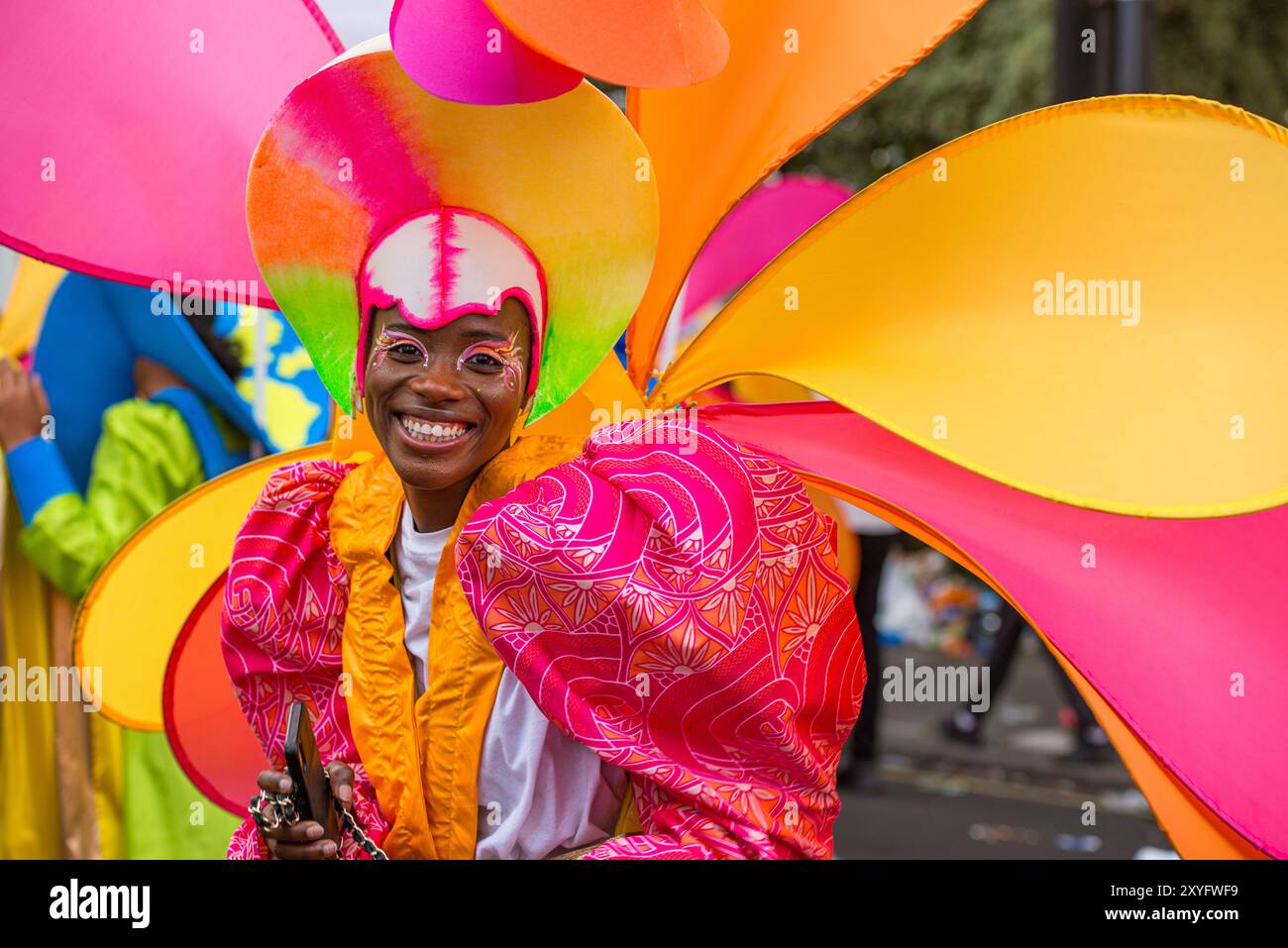 Showtime at the annual Notting Hill Carnival as elaborately dressed ...