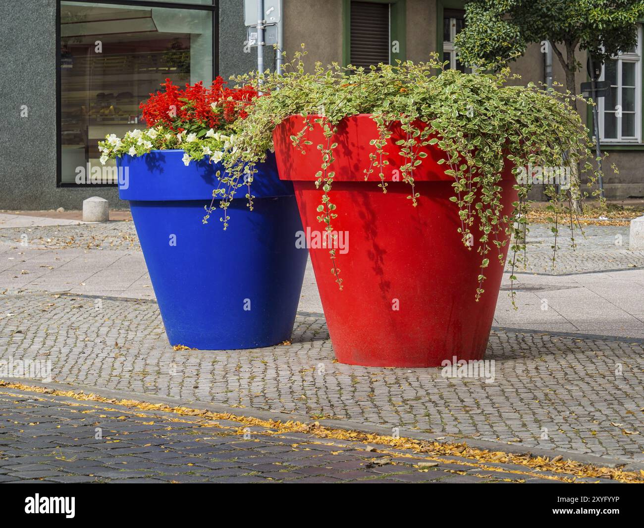 Large troughs hi-res stock photography and images - Alamy