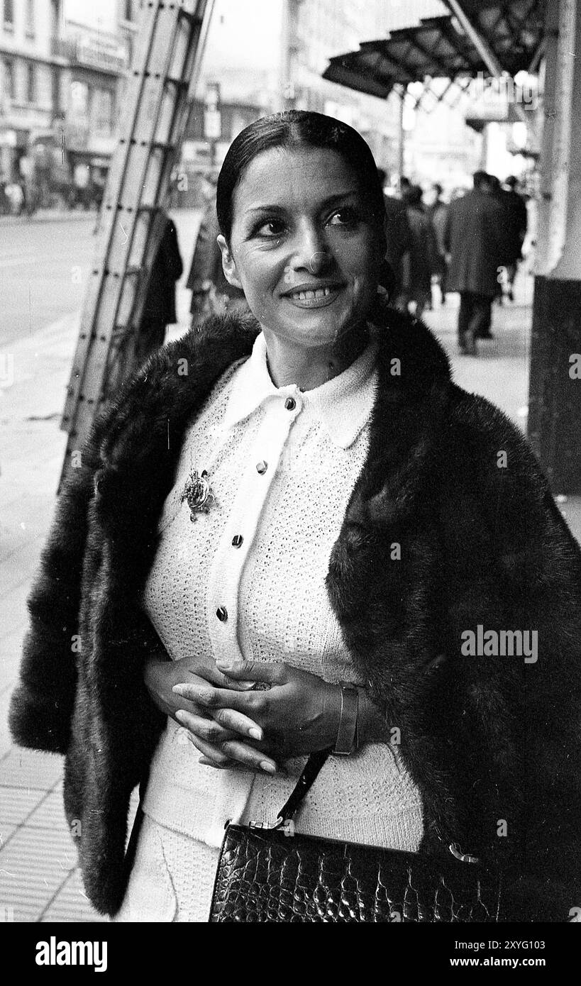 Spanish actress and singer Nati Mistral (neé Natividad Macho Álvarez ...