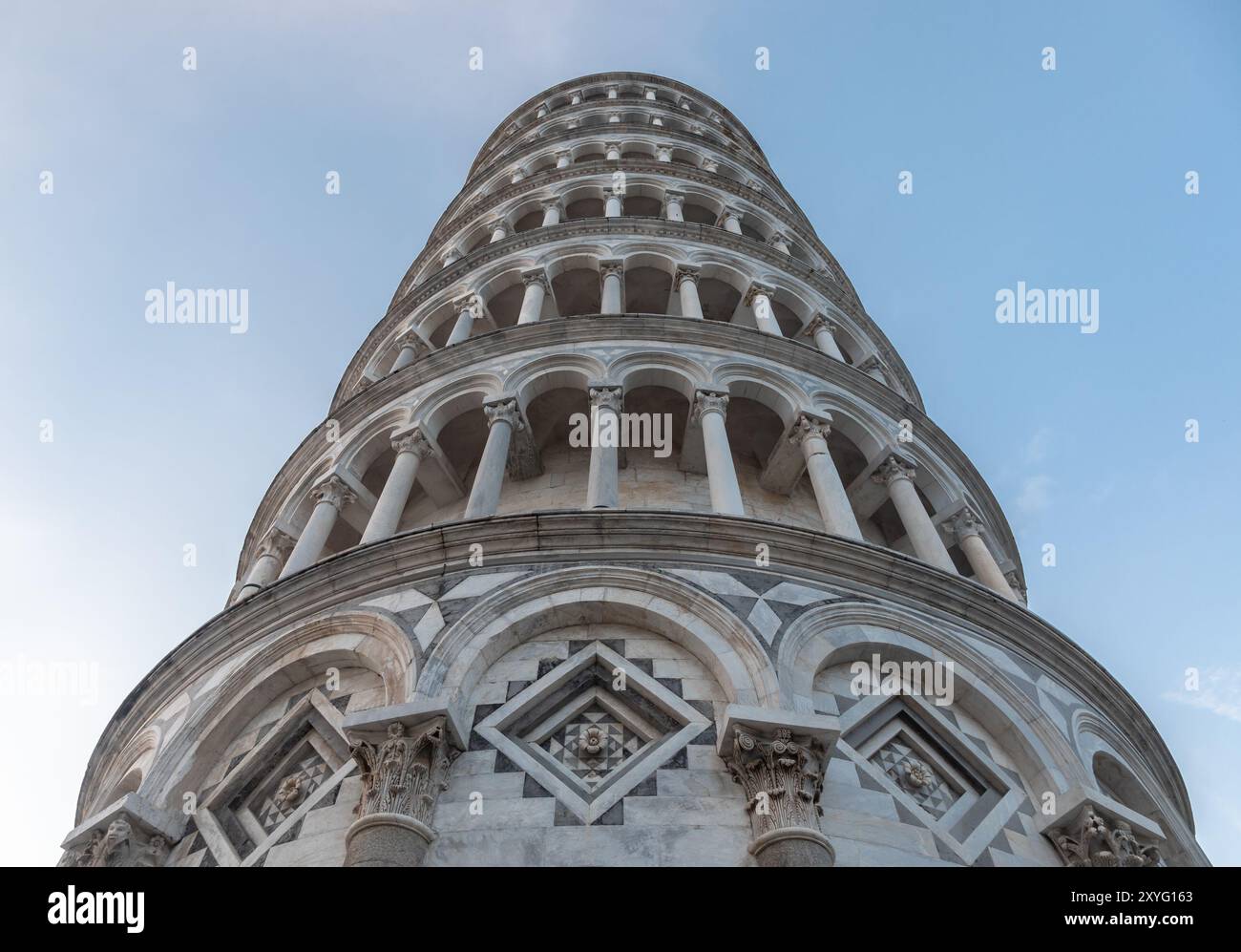 Pisa, Italy. Leaning tower sightseeing with blue sky background ...