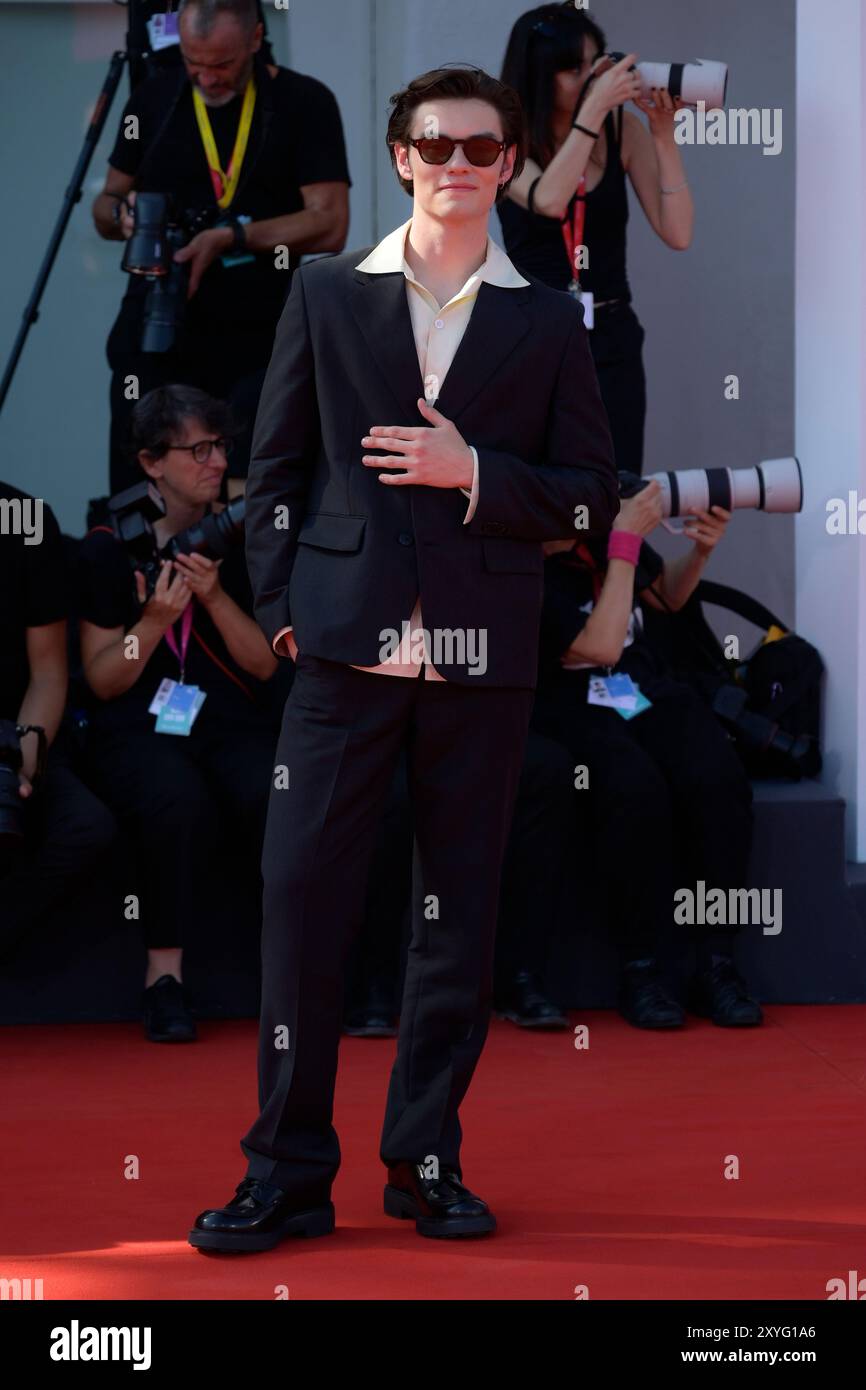 Louis partridge hi-res stock photography and images - Alamy