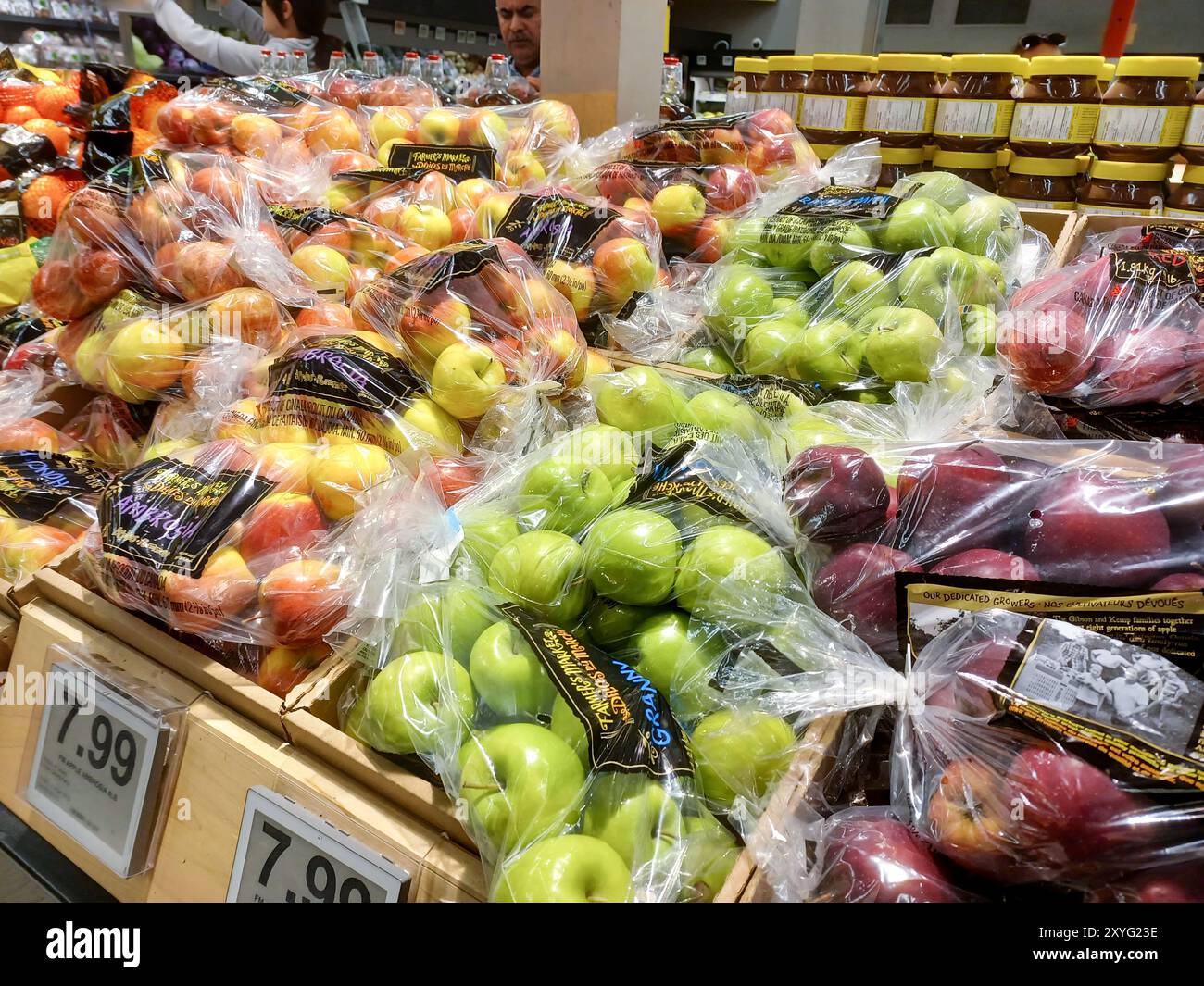 Toronto, On, Canada - August 23, 2024: Indoor view of the produce ...