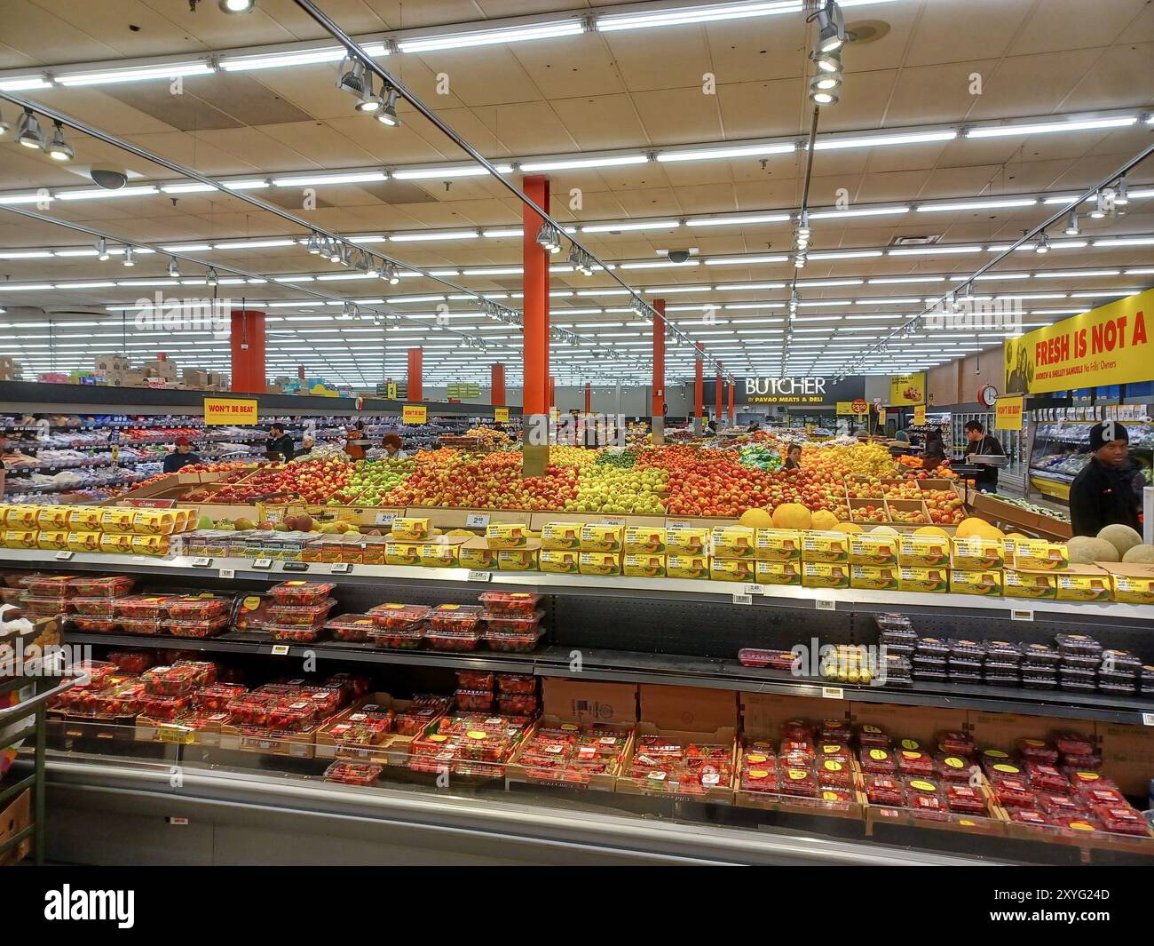Toronto, On, Canada - August 23, 2024: Indoor view of the produce ...