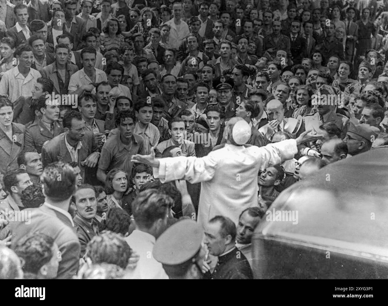 Bombing of Rome in World War II - Pope Pio Pius XII visiting Basilica ...