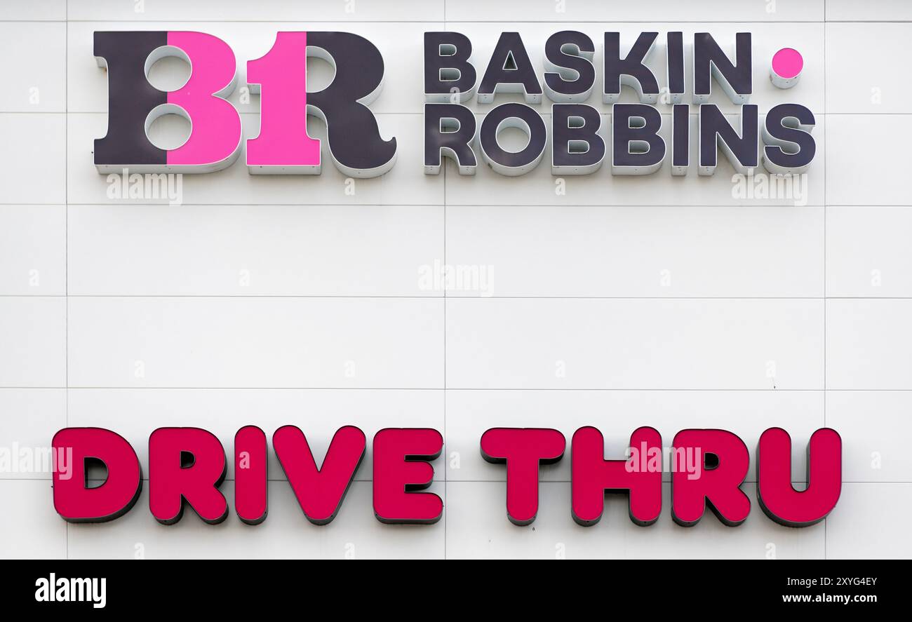 Chicago, USA - August 16, 2024: Baskin Robbins brand retail shop logo ...