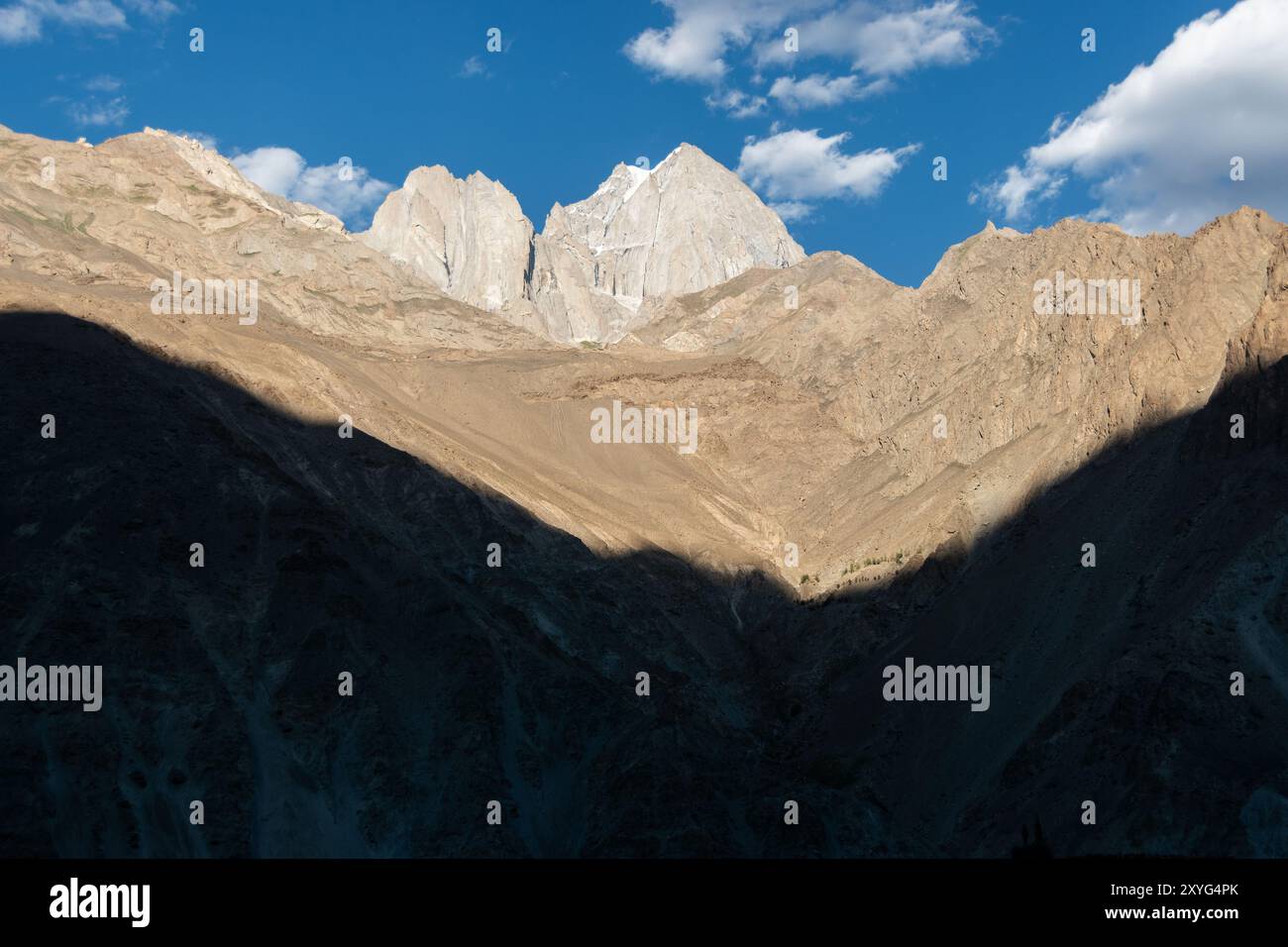 Montanas de pakistan hi-res stock photography and images - Alamy