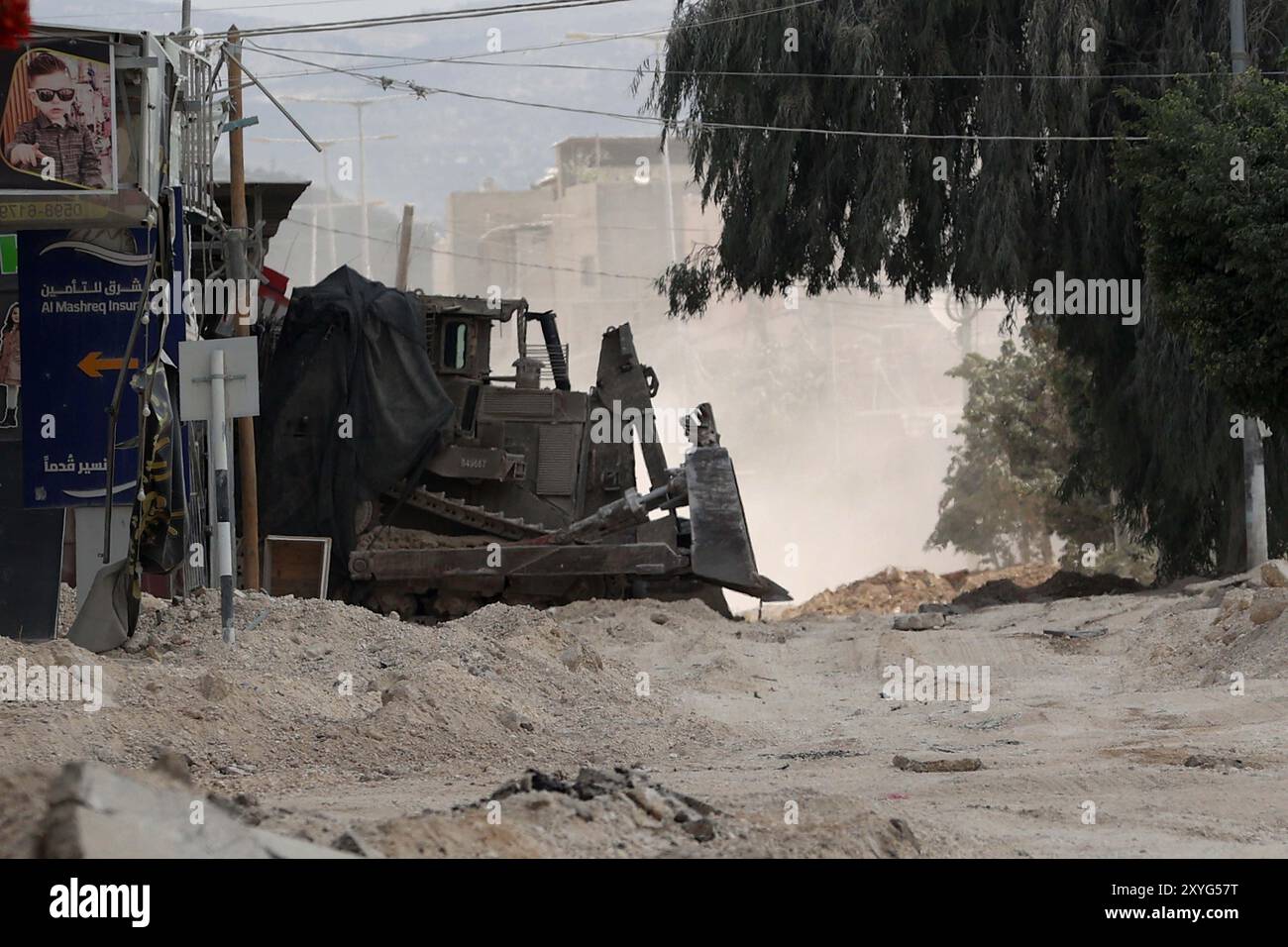 Large scale military operation hi-res stock photography and images - Alamy