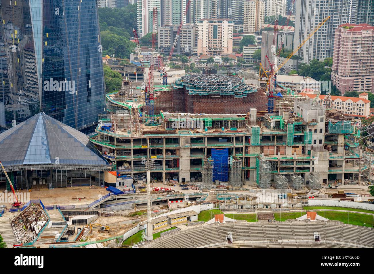 Merdeka 118 skyscraper hi-res stock photography and images - Alamy