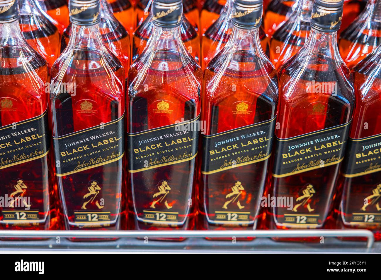 Johnny walker black label shelf hi-res stock photography and images - Alamy