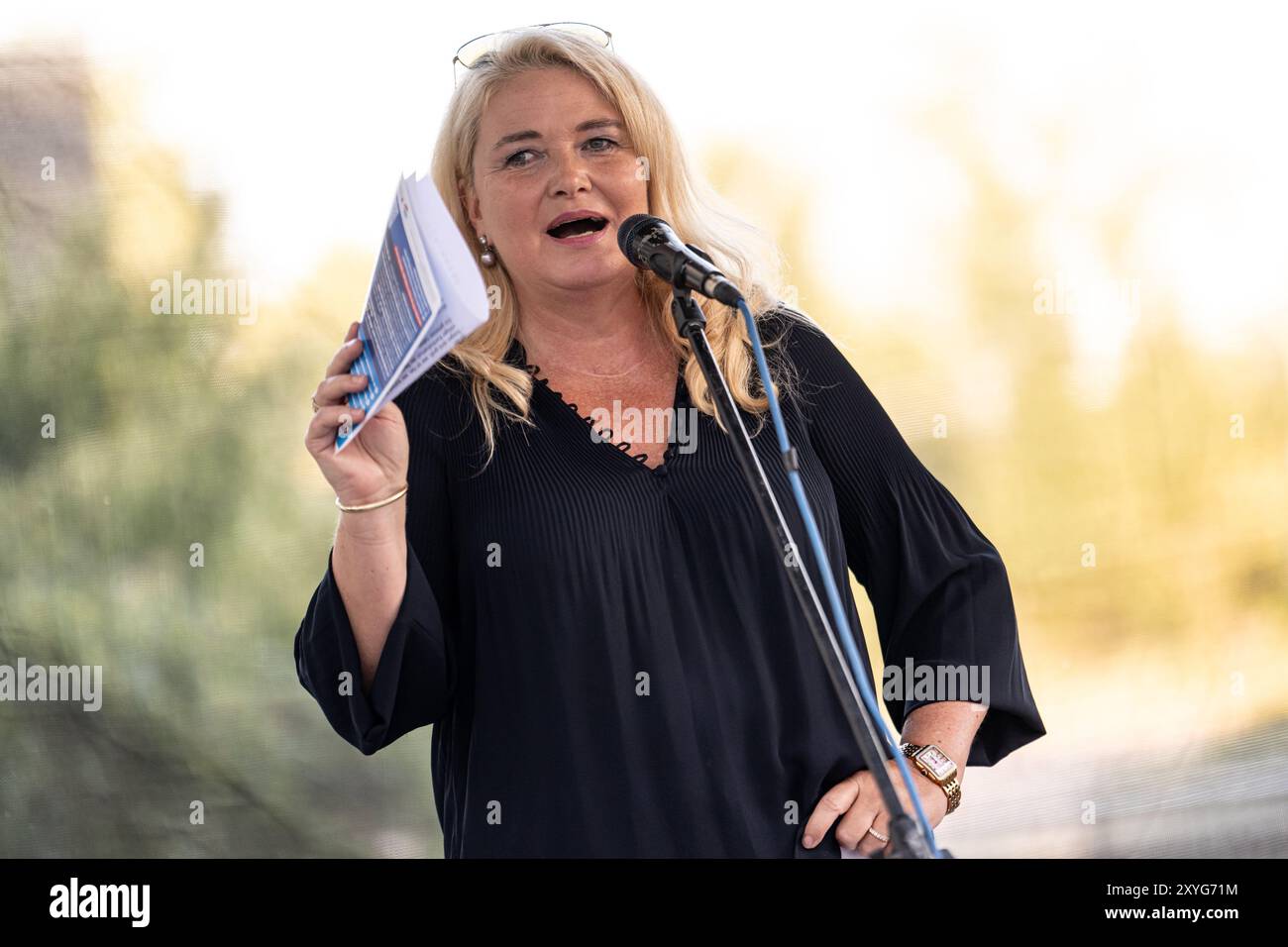Kirstin brinker hi-res stock photography and images - Alamy