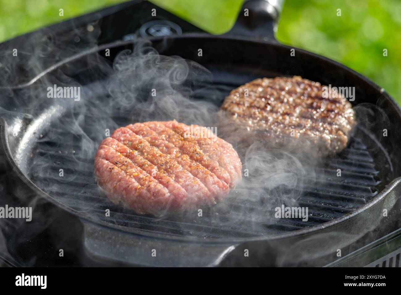 Patty pan grill hi-res stock photography and images - Alamy