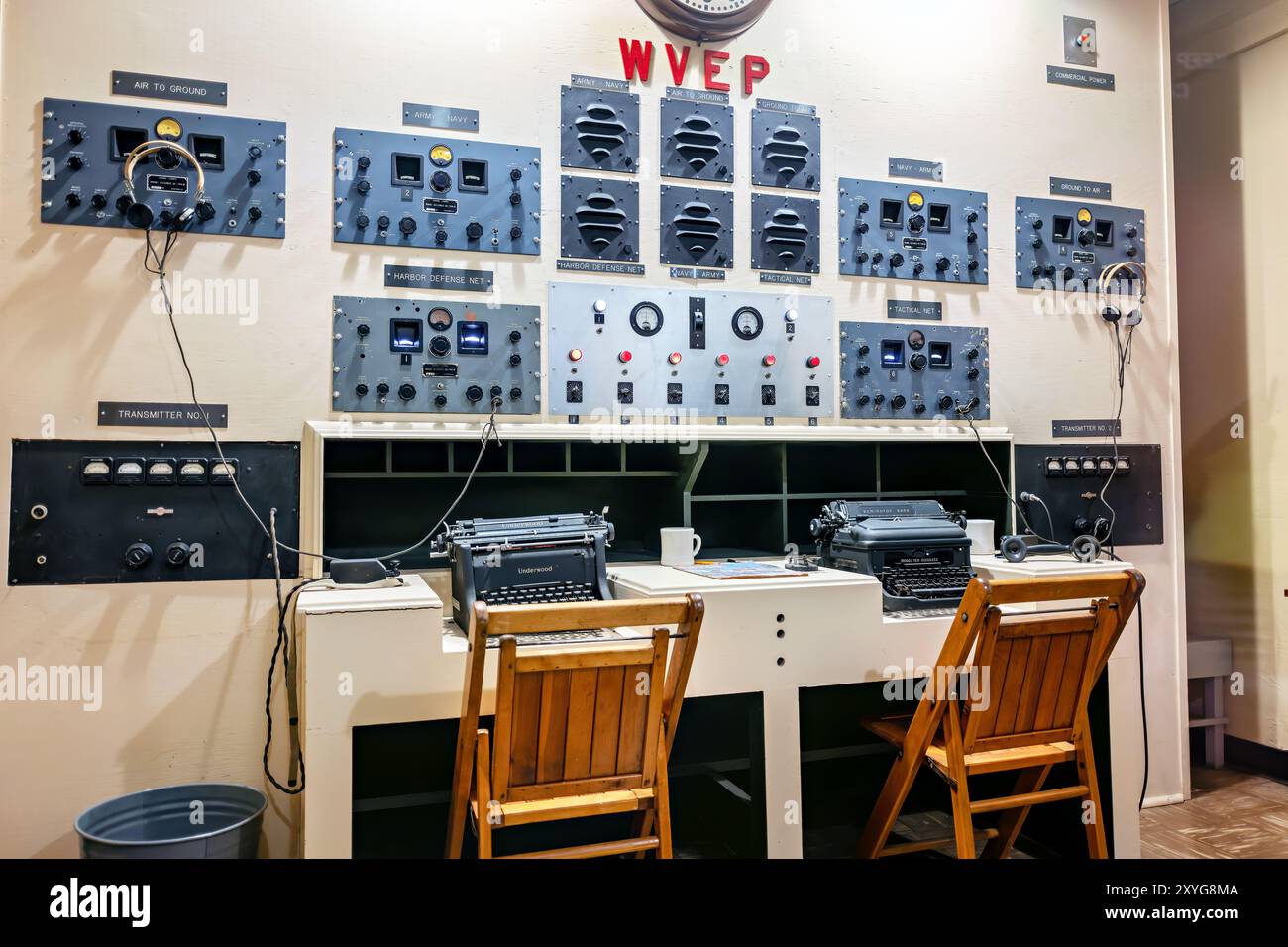 Harbor gun positions hi-res stock photography and images - Alamy