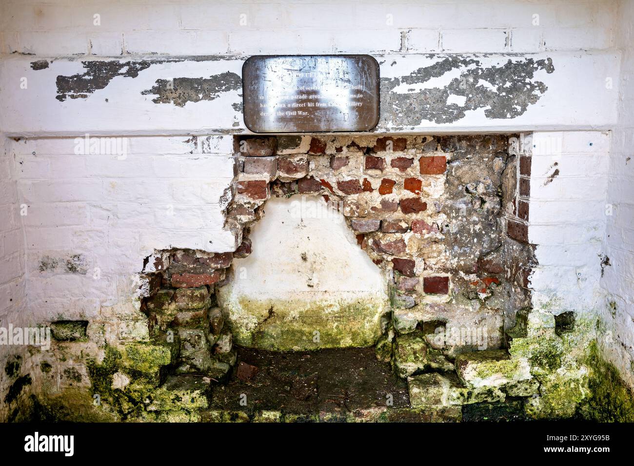 Things to do on sullivans island hi-res stock photography and images ...