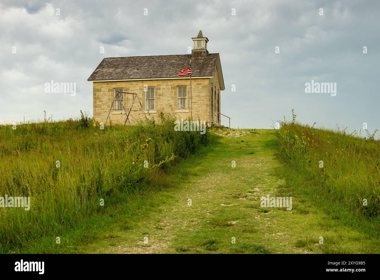 Rural school building hi-res stock photography and images - Alamy