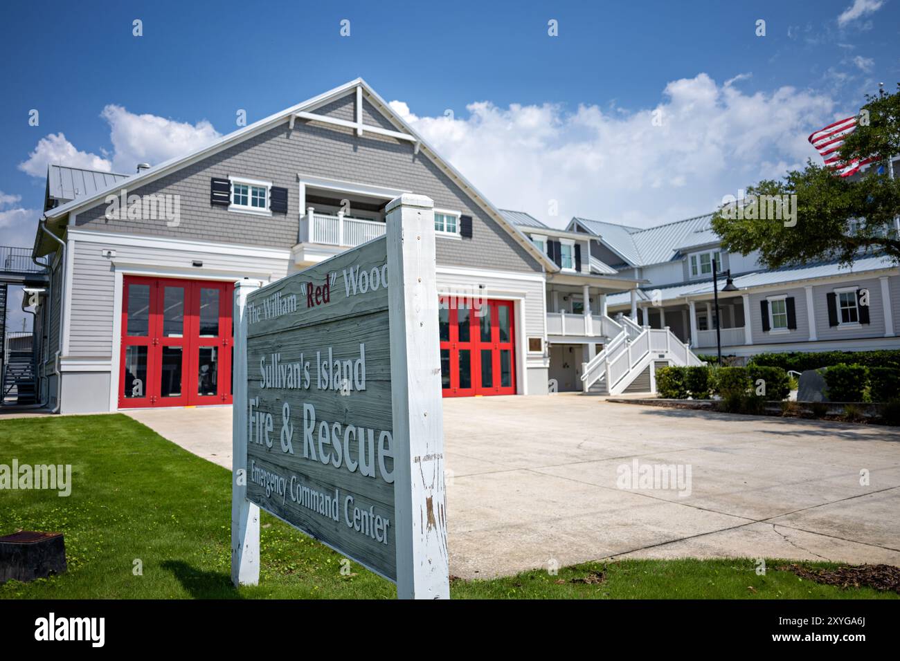 Sullivans island volunteer fire department hi-res stock photography and ...