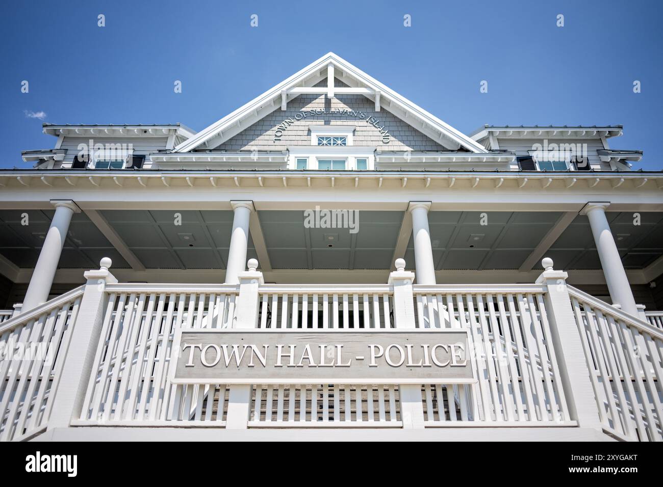 Sullivans island community services hi-res stock photography and images ...