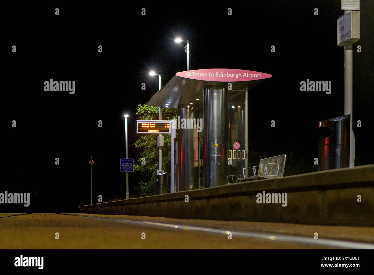 Trams edinburgh hi-res stock photography and images - Alamy