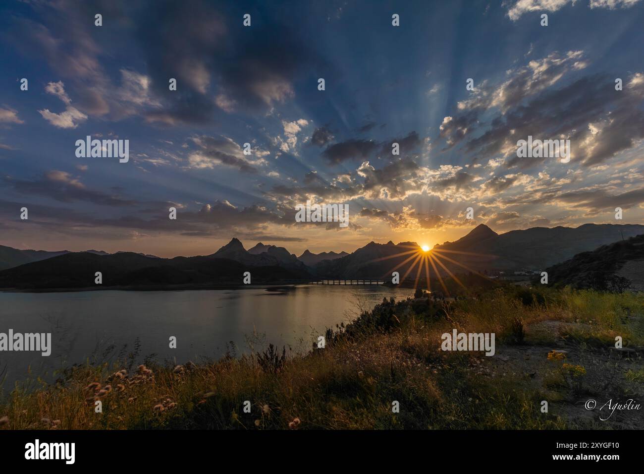 Wildlife sunsets, twilights and night skies with the Milky Way in Riaño ...